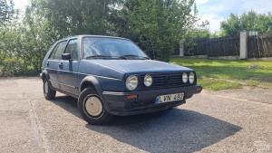 Volkswagen Golf 1986 in Vilnius, with an engine capacity of 1.60 L and mileage of 295 thousand km for 990 €, photo  on AUTOMOTO.COM.LV