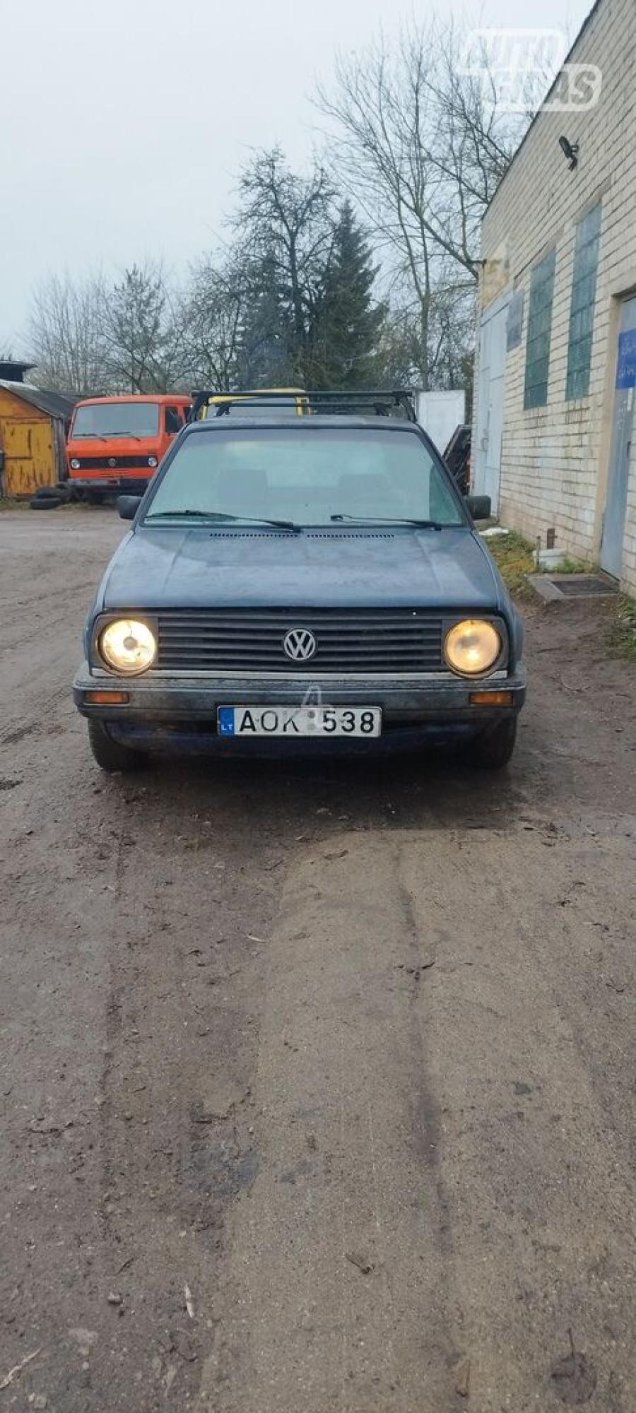 Volkswagen Golf 1987 in Panevezys, with an engine capacity of 1.60 L and mileage of 400 thousand km for 500 €, photo 2 on AUTOMOTO.COM.LV