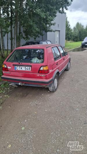 Volkswagen Golf 1987 Telšiai, ar dzinēja tilpumu 1.60 L un nobraukumu 22 tūkst. km par 350 €, foto 4 vietnē AUTOMOTO.COM.LV