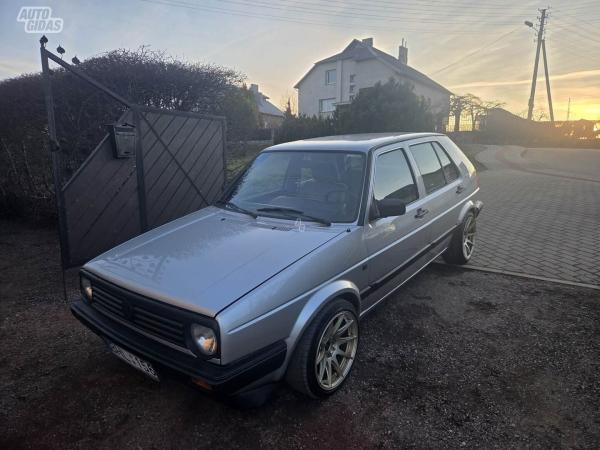 Volkswagen Golf 1989 Telšiai, ar dzinēja tilpumu 1.30 L un nobraukumu 200 tūkst. km par 1750 €, foto 4 vietnē AUTOMOTO.COM.LV