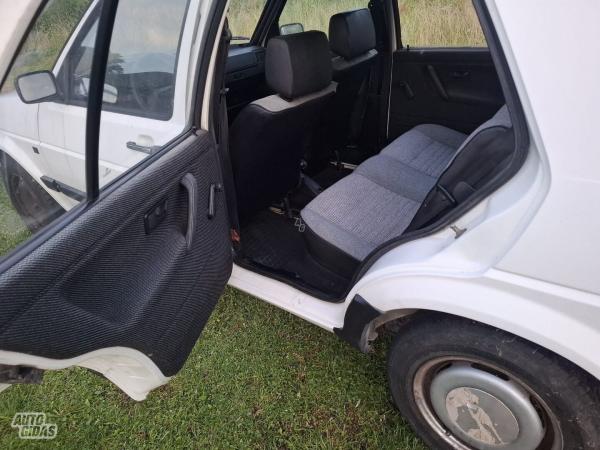 Volkswagen Golf 1990 in Alytus, with an engine capacity of 1.40 L and mileage of 200 thousand km for 1850 €, photo 8 on AUTOMOTO.COM.LV