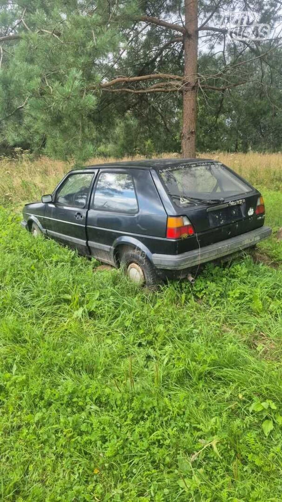 Volkswagen Golf 1990 in Sirvintos, with an engine capacity of 1.30 L and mileage of 222 thousand km for 500 €, photo 4 on AUTOMOTO.COM.LV