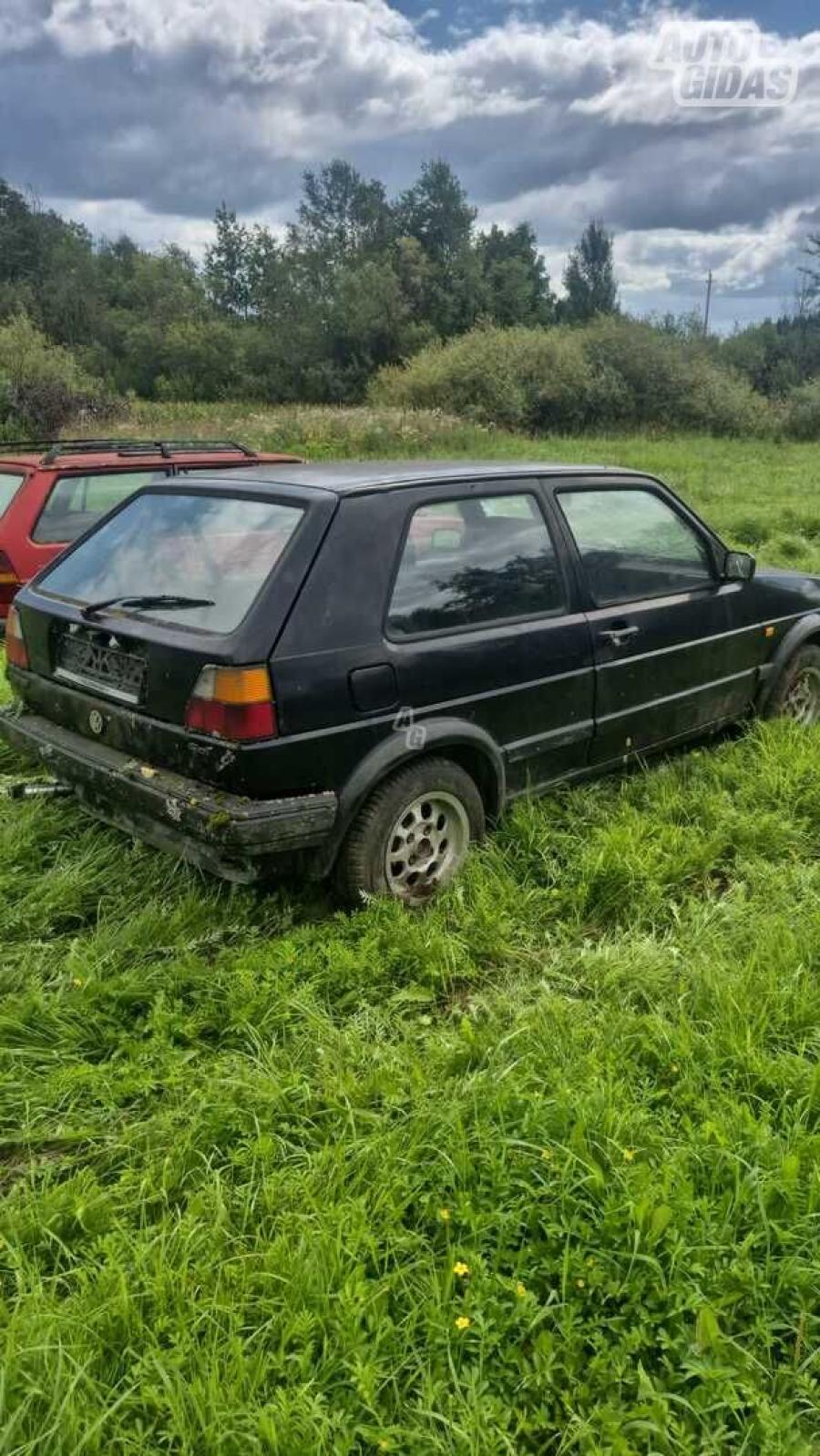 Volkswagen Golf 1990 in Sirvintos, with an engine capacity of 1.30 L and mileage of 222 thousand km for 500 €, photo 6 on AUTOMOTO.COM.LV