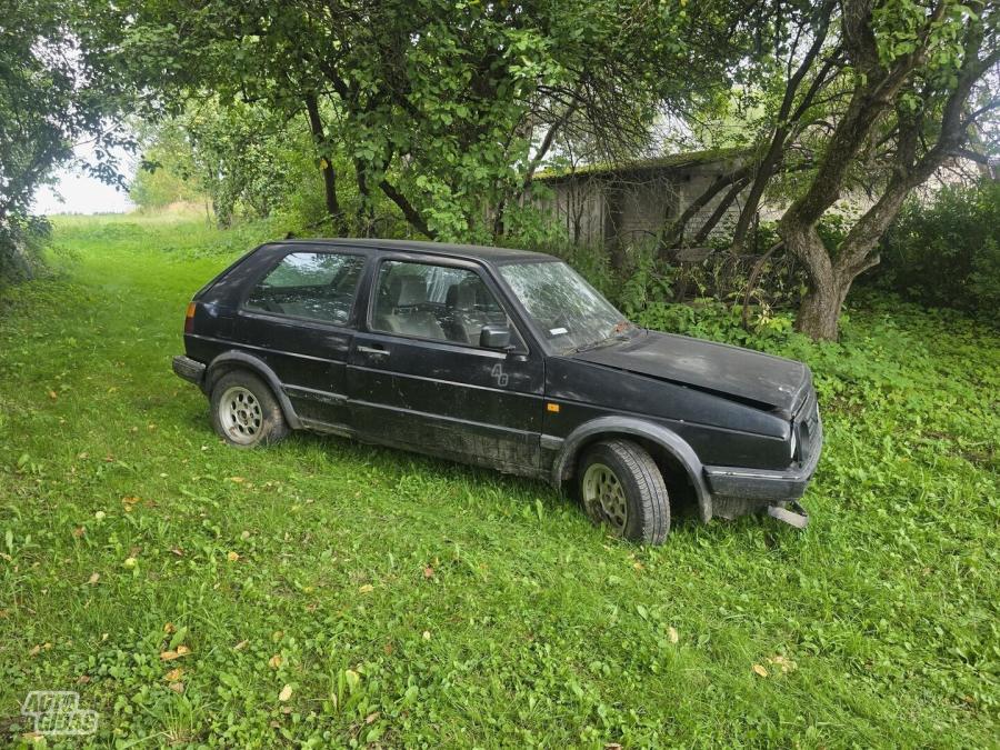 Volkswagen Golf 1990 in Sirvintos, with an engine capacity of 1.30 L and mileage of 222 thousand km for 500 €, photo 7 on AUTOMOTO.COM.LV