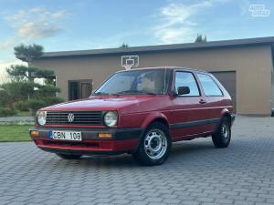Volkswagen Golf 1990 in Vilnius, with an engine capacity of 1.60 L and mileage of 322 thousand km for 900 €, photo  on AUTOMOTO.COM.LV