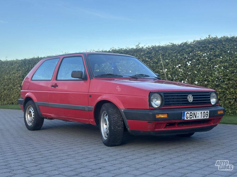 Volkswagen Golf 1990 Viļņa, ar dzinēja tilpumu 1.60 L un nobraukumu 322 tūkst. km par 900 €, foto 3 vietnē AUTOMOTO.COM.LV