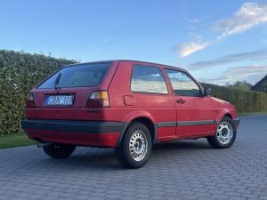 Volkswagen Golf 1990 Viļņa, ar dzinēja tilpumu 1.60 L un nobraukumu 322 tūkst. km par 900 €, foto 5 vietnē AUTOMOTO.COM.LV