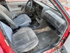 Volkswagen Golf 1991 Viļņa, ar dzinēja tilpumu 1.60 L un nobraukumu 667 tūkst. km par 380 €, foto 12 vietnē AUTOMOTO.COM.LV