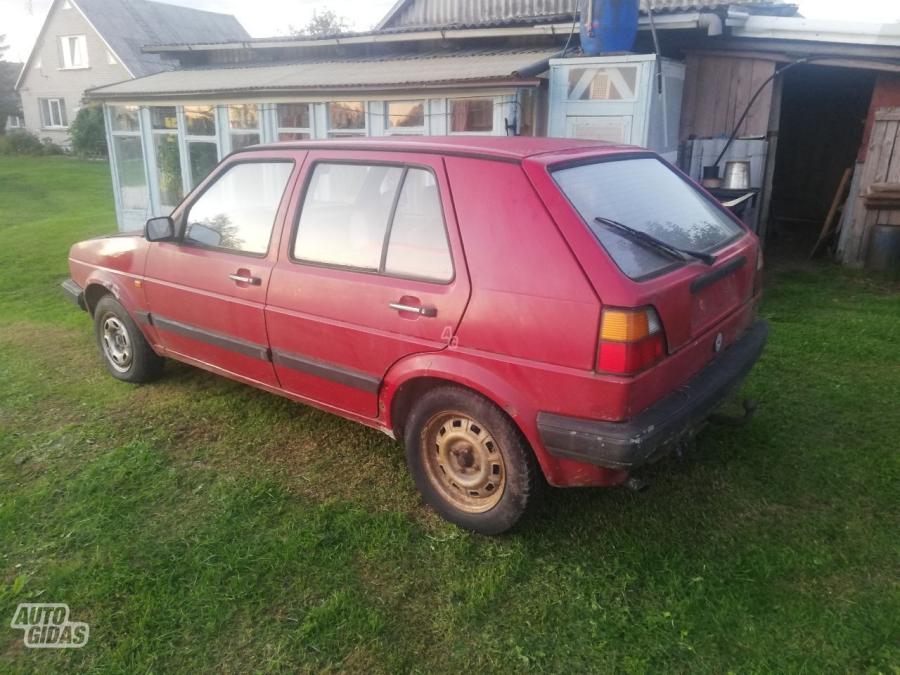 Volkswagen Golf 1991 Panevēža, ar dzinēja tilpumu 1.60 L un nobraukumu 300 tūkst. km par 700 €, foto 3 vietnē AUTOMOTO.COM.LV