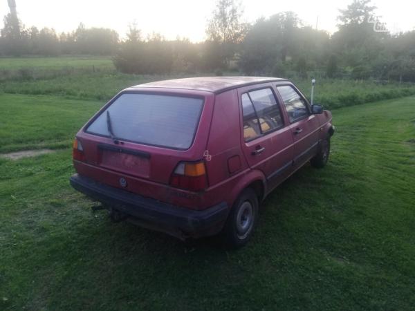 Volkswagen Golf 1991 Panevēža, ar dzinēja tilpumu 1.60 L un nobraukumu 300 tūkst. km par 700 €, foto 6 vietnē AUTOMOTO.COM.LV