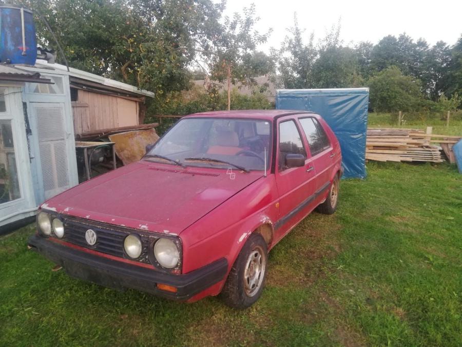 Volkswagen Golf 1991 Panevēža, ar dzinēja tilpumu 1.60 L un nobraukumu 300 tūkst. km par 700 €, foto 8 vietnē AUTOMOTO.COM.LV