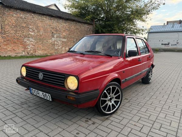 Volkswagen Golf 1991 in Vilnius on AUTOMOTO.COM.LV Volkswagen Golf 1991 in Vilnius, with an engine capacity of 1.60 L and mileage of 584 thousand km for 2000 €, photo 1 on AUTOMOTO.COM.LV