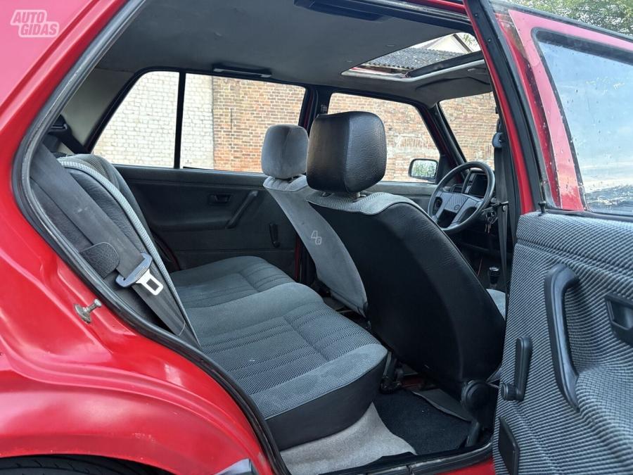 Volkswagen Golf 1991 Viļņa, ar dzinēja tilpumu 1.60 L un nobraukumu 584 tūkst. km par 2000 €, foto 16 vietnē AUTOMOTO.COM.LV