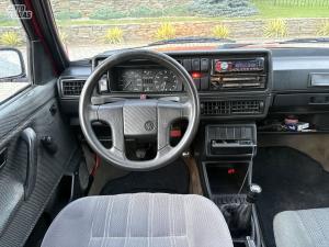 Volkswagen Golf 1991 Viļņa, ar dzinēja tilpumu 1.60 L un nobraukumu 584 tūkst. km par 2000 €, foto 20 vietnē AUTOMOTO.COM.LV