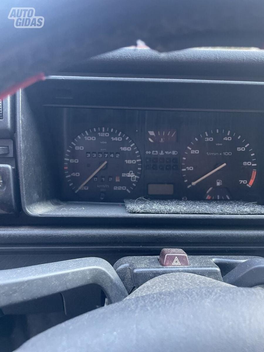 Volkswagen Golf 1992 Trakai, ar dzinēja tilpumu 1.60 L un nobraukumu 334 tūkst. km par 550 €, foto 8 vietnē AUTOMOTO.COM.LV