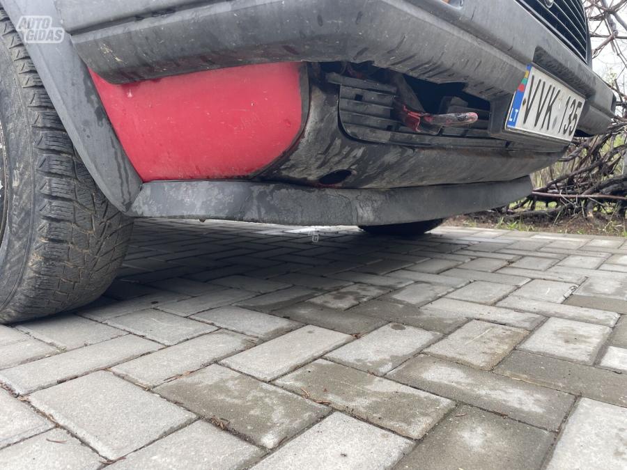 Volkswagen Golf 1992 Trakai, ar dzinēja tilpumu 1.60 L un nobraukumu 334 tūkst. km par 550 €, foto 11 vietnē AUTOMOTO.COM.LV