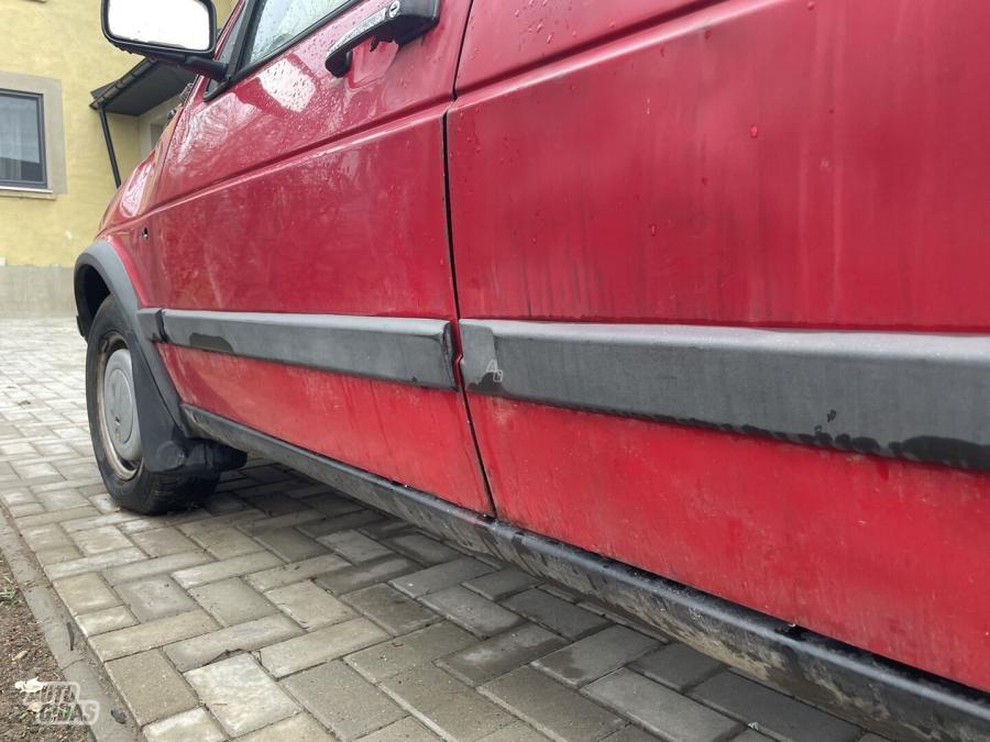 Volkswagen Golf 1992 Trakai, ar dzinēja tilpumu 1.60 L un nobraukumu 334 tūkst. km par 550 €, foto 22 vietnē AUTOMOTO.COM.LV