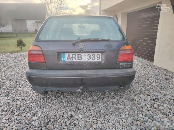Volkswagen Golf 1993 Marijampole, ar dzinēja tilpumu 1.60 L un nobraukumu 200 tūkst. km par 300 €, foto 2 vietnē AUTOMOTO.COM.LV