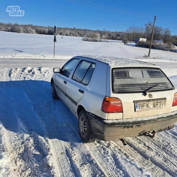 Volkswagen Golf 1993 in Alytus, with an engine capacity of 1.90 L and mileage of 243 thousand km for 950 €, photo 4 on AUTOMOTO.COM.LV