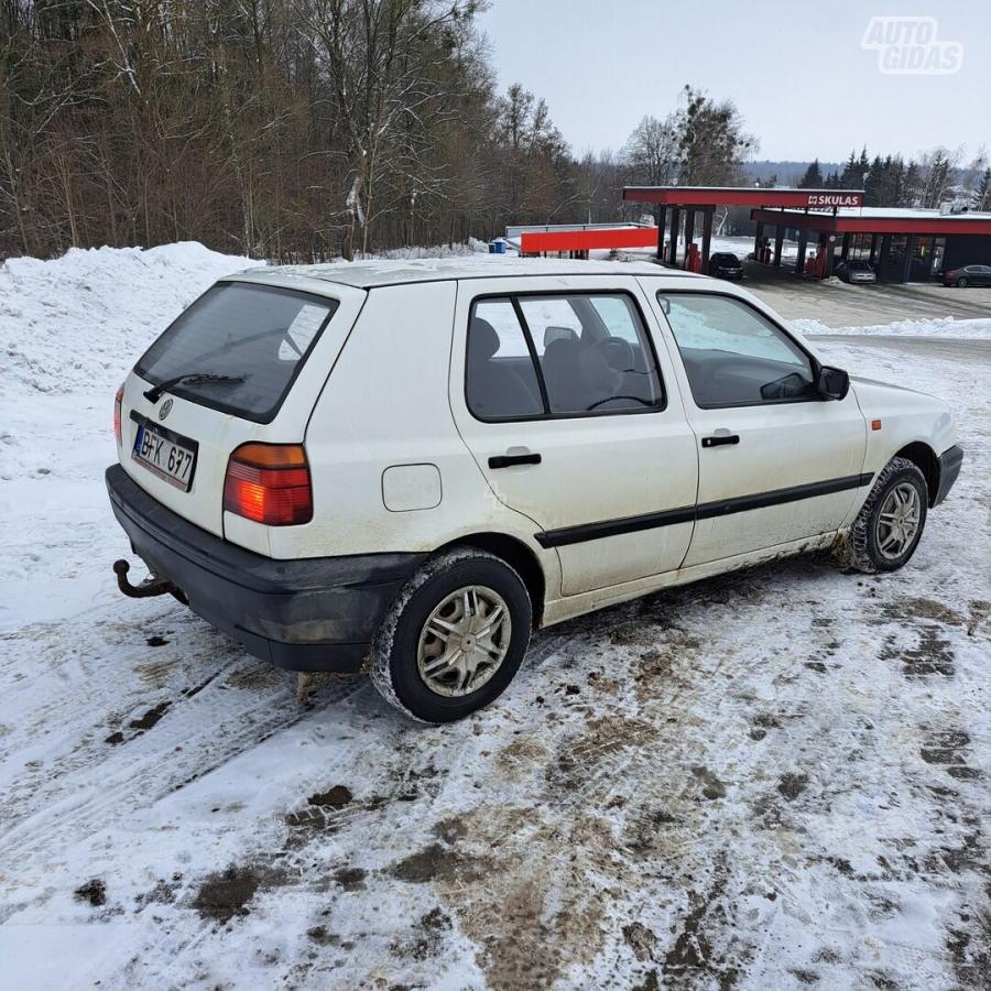 Volkswagen Golf 1993 in Alytus, with an engine capacity of 1.90 L and mileage of 243 thousand km for 799 €, photo 2 on AUTOMOTO.COM.LV