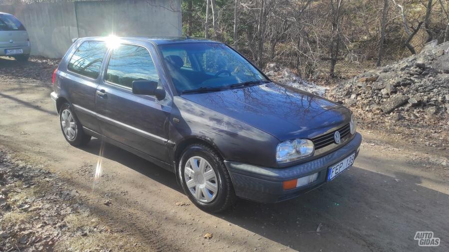Volkswagen Golf 1995 in Siauliai, with an engine capacity of 1.90 L and mileage of 450 thousand km for 750 €, photo 2 on AUTOMOTO.COM.LV