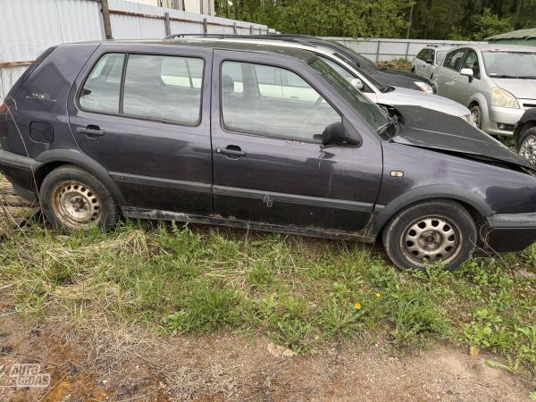 Volkswagen Golf 1995 in Vilnius, with an engine capacity of 1.90 L and mileage of 237 thousand km for 400 €, photo 3 on AUTOMOTO.COM.LV