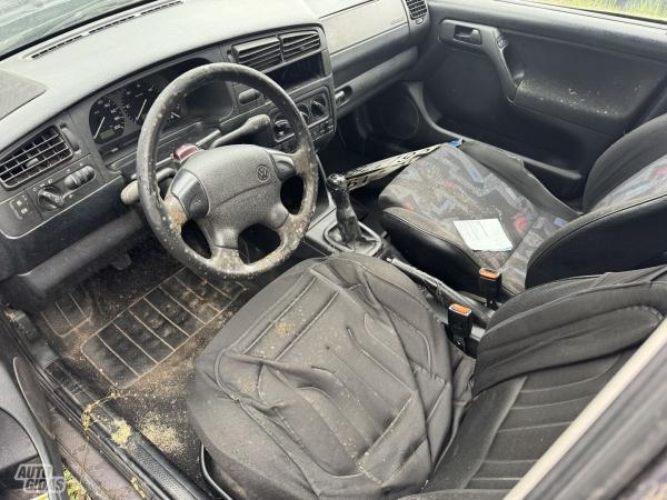 Volkswagen Golf 1995 in Vilnius, with an engine capacity of 1.90 L and mileage of 237 thousand km for 400 €, photo 6 on AUTOMOTO.COM.LV