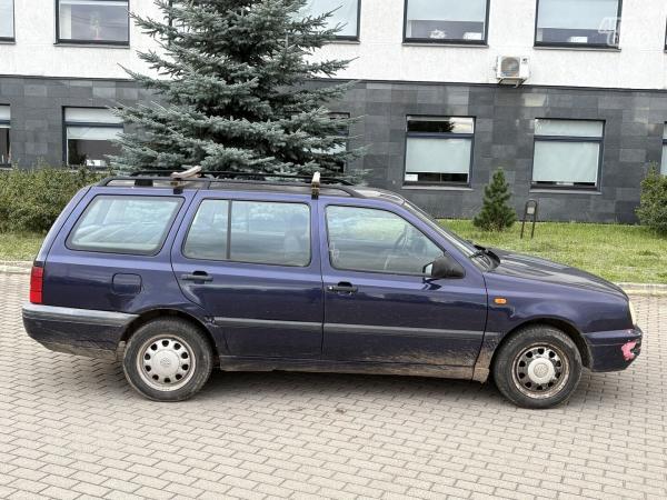 Volkswagen Golf 1995 Viļņa, ar dzinēja tilpumu 1.90 L un nobraukumu 280 tūkst. km par 500 €, foto 3 vietnē AUTOMOTO.COM.LV