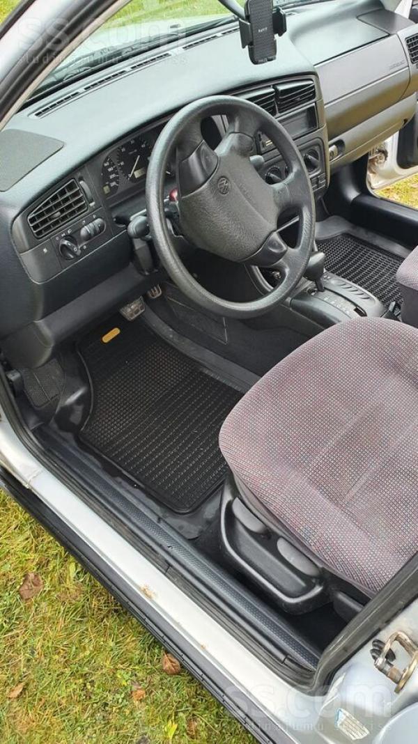 Volkswagen Golf 1996 Jūrmala, ar dzinēja tilpumu 1.90 L un nobraukumu 260 tūkst. km par 650 €, foto 4 vietnē AUTOMOTO.COM.LV