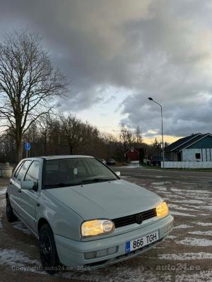 Volkswagen Golf 1996 Kuresāre, ar dzinēja tilpumu 1.60 L un nobraukumu 268 tūkst. km par 2300 €, foto 3 vietnē AUTOMOTO.COM.LV