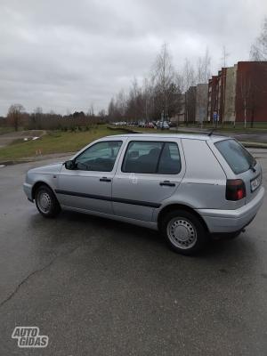 Volkswagen Golf 1996 Pakruojis, ar dzinēja tilpumu 1.60 L un nobraukumu 176 tūkst. km par 1000 €, foto 3 vietnē AUTOMOTO.COM.LV