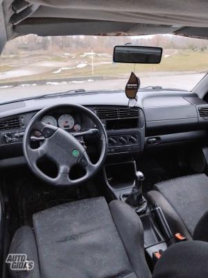 Volkswagen Golf 1996 Pakruojis, ar dzinēja tilpumu 1.60 L un nobraukumu 176 tūkst. km par 1000 €, foto 6 vietnē AUTOMOTO.COM.LV