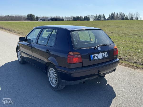 Volkswagen Golf 1996 in Vilnius, with an engine capacity of 1.80 L and mileage of 182 thousand km for 1100 €, photo 4 on AUTOMOTO.COM.LV