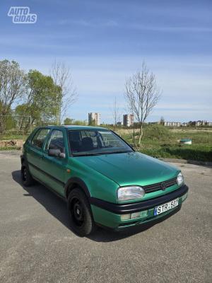 Volkswagen Golf 1996 in Siauliai, with an engine capacity of 1.40 L and mileage of 220 thousand km for 999 €, photo 3 on AUTOMOTO.COM.LV