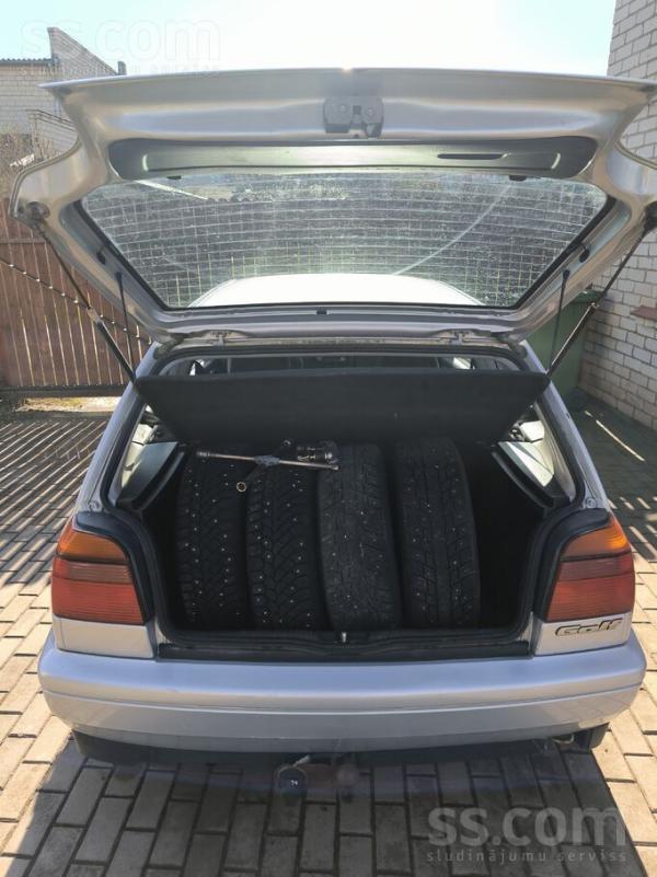 Volkswagen Golf 1996 Bauska, ar dzinēja tilpumu 1.60 L un nobraukumu 32 tūkst. km par 400 €, foto 1 vietnē AUTOMOTO.COM.LV