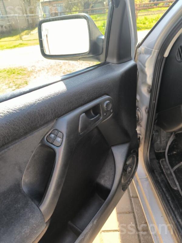 Volkswagen Golf 1996 Bauska, ar dzinēja tilpumu 1.60 L un nobraukumu 32 tūkst. km par 400 €, foto 7 vietnē AUTOMOTO.COM.LV