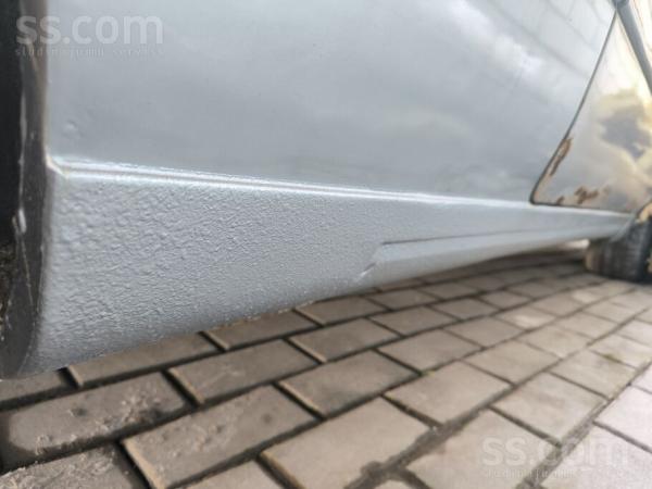 Volkswagen Golf 1996 in Bauska, with an engine capacity of 1.60 L and mileage of 32 thousand km for 400 €, photo 6 on AUTOMOTO.COM.LV