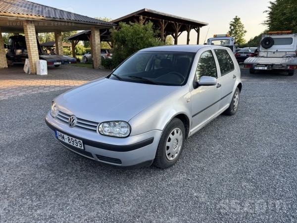 Volkswagen Golf 1998 in Saldus, with an engine capacity of 1.40 L and mileage of 232 thousand km for 1790 €, photo 1 on AUTOMOTO.COM.LV