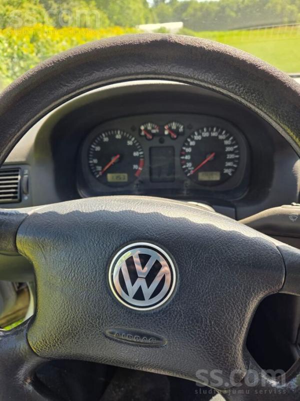 Volkswagen Golf 1998 Kuldīga, ar dzinēja tilpumu 1.60 L un nobraukumu 391 tūkst. km par 500 €, foto 3 vietnē AUTOMOTO.COM.LV