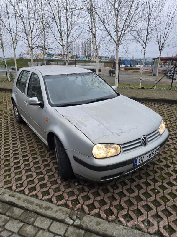 Volkswagen Golf 1998 in Riga, with an engine capacity of 1.60 L and mileage of 128 thousand km for 950 €, photo 2 on AUTOMOTO.COM.LV
