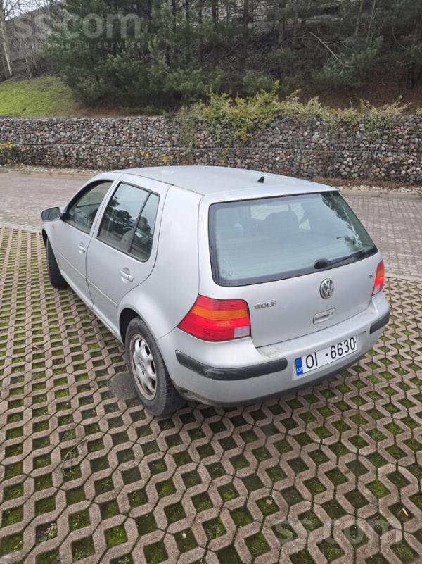Volkswagen Golf 1998 Ventspils, ar dzinēja tilpumu 1.60 L un nobraukumu 128 tūkst. km par 950 €, foto 3 vietnē AUTOMOTO.COM.LV