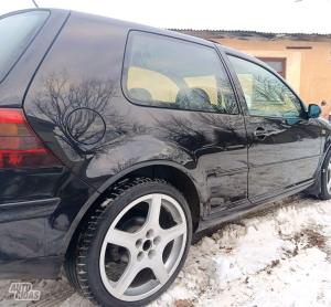 Volkswagen Golf 1998 in Kaunas, with an engine capacity of 1.60 L and mileage of 255 thousand km for 1400 €, photo 6 on AUTOMOTO.COM.LV