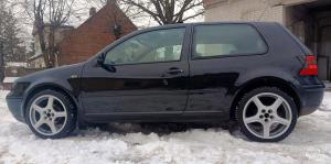 Volkswagen Golf 1998 in Kaunas, with an engine capacity of 1.60 L and mileage of 255 thousand km for 1400 €, photo 8 on AUTOMOTO.COM.LV