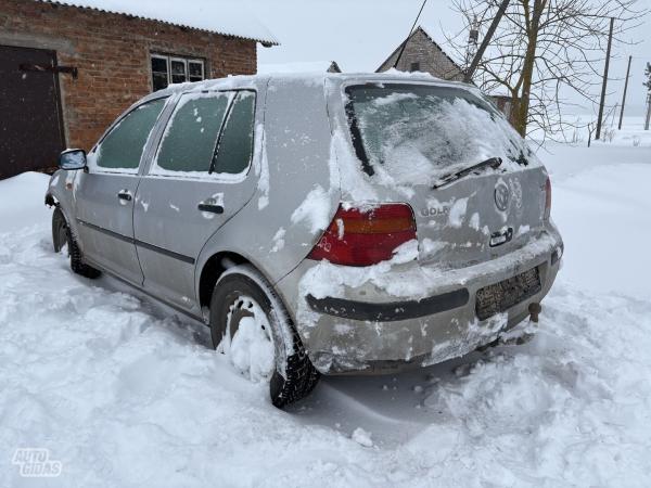 Фольксваген Гольф 1998 в Вильнюс, объемом двигателя 1.90 л и пробегом 302 тыс. км за 330 €, фото 4 на AUTOMOTO.COM.LV