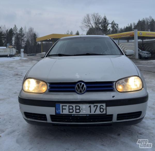 Volkswagen Golf 1998 in Vilnius, with an engine capacity of 1.90 L and mileage of 442 thousand km for 750 €, photo 1 on AUTOMOTO.COM.LV