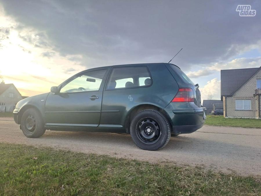 Volkswagen Golf 1998 in Raseiniai, with an engine capacity of 1.90 L and mileage of 285 thousand km for 850 €, photo 5 on AUTOMOTO.COM.LV
