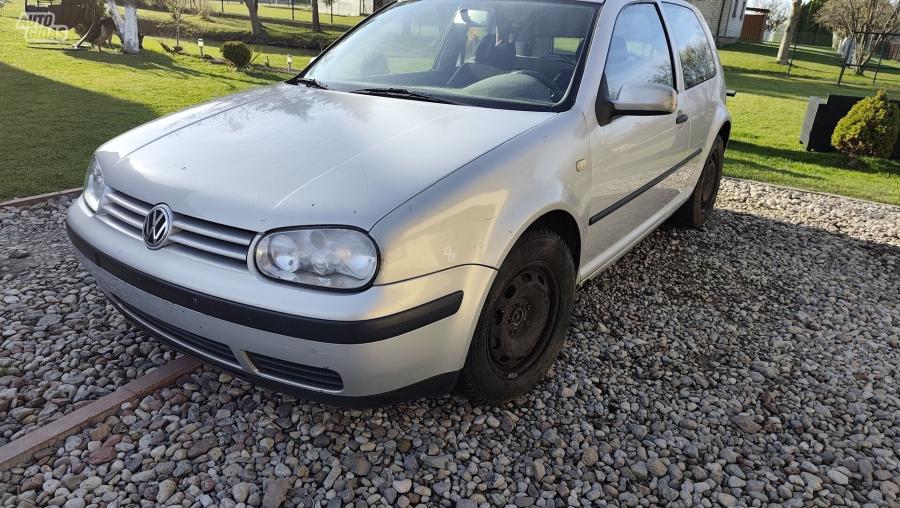 Volkswagen Golf 1998 Marijampole, ar dzinēja tilpumu 2.00 L un nobraukumu 200 tūkst. km par 400 €, foto 1 vietnē AUTOMOTO.COM.LV