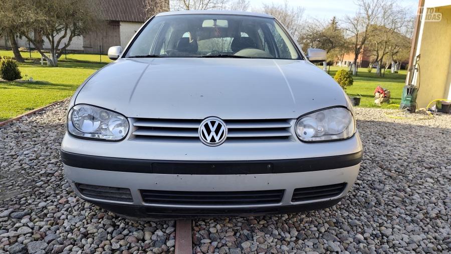 Volkswagen Golf 1998 Marijampole, ar dzinēja tilpumu 2.00 L un nobraukumu 200 tūkst. km par 400 €, foto 3 vietnē AUTOMOTO.COM.LV