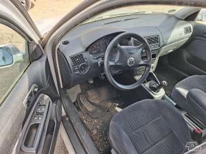 Volkswagen Golf 1998 in Vilnius, with an engine capacity of 1.90 L and mileage of 258 thousand km for 300 €, photo 5 on AUTOMOTO.COM.LV