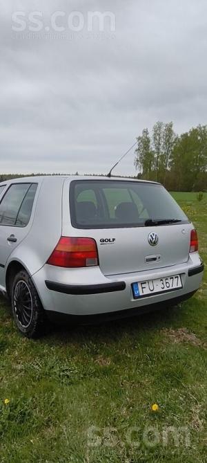 Volkswagen Golf 1998 Cēsis, ar dzinēja tilpumu 1.60 L un nobraukumu 0 tūkst. km par 1100 €, foto 4 vietnē AUTOMOTO.COM.LV